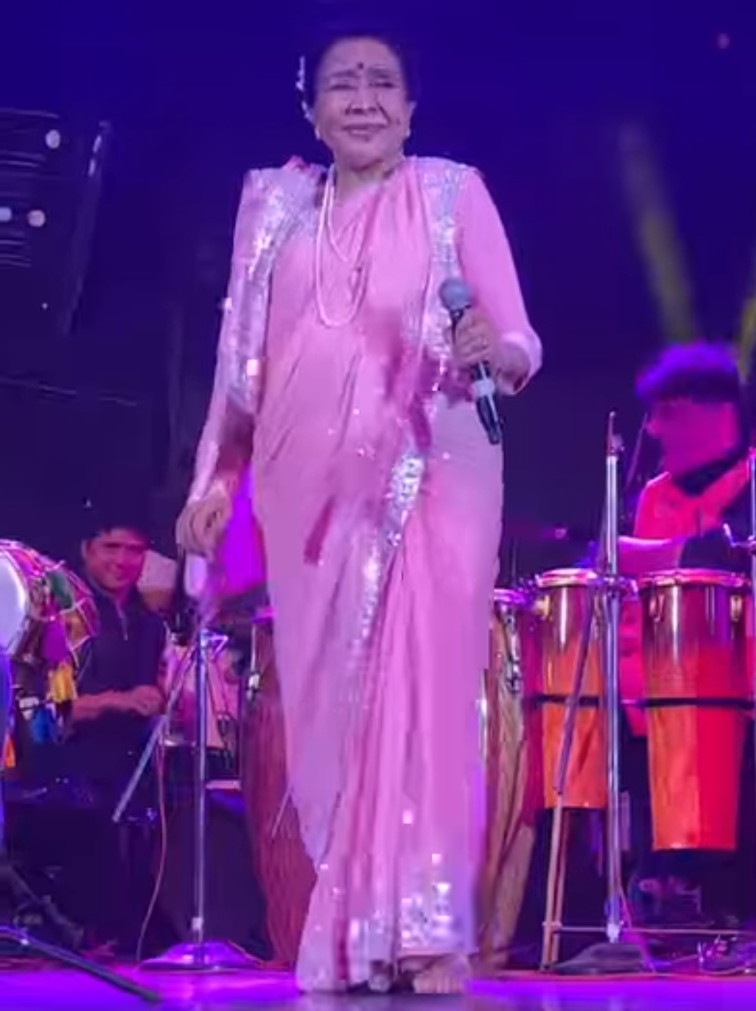 Watching the legendary Asha Bhosle perform live was ‘Pure Blessing’ for ...