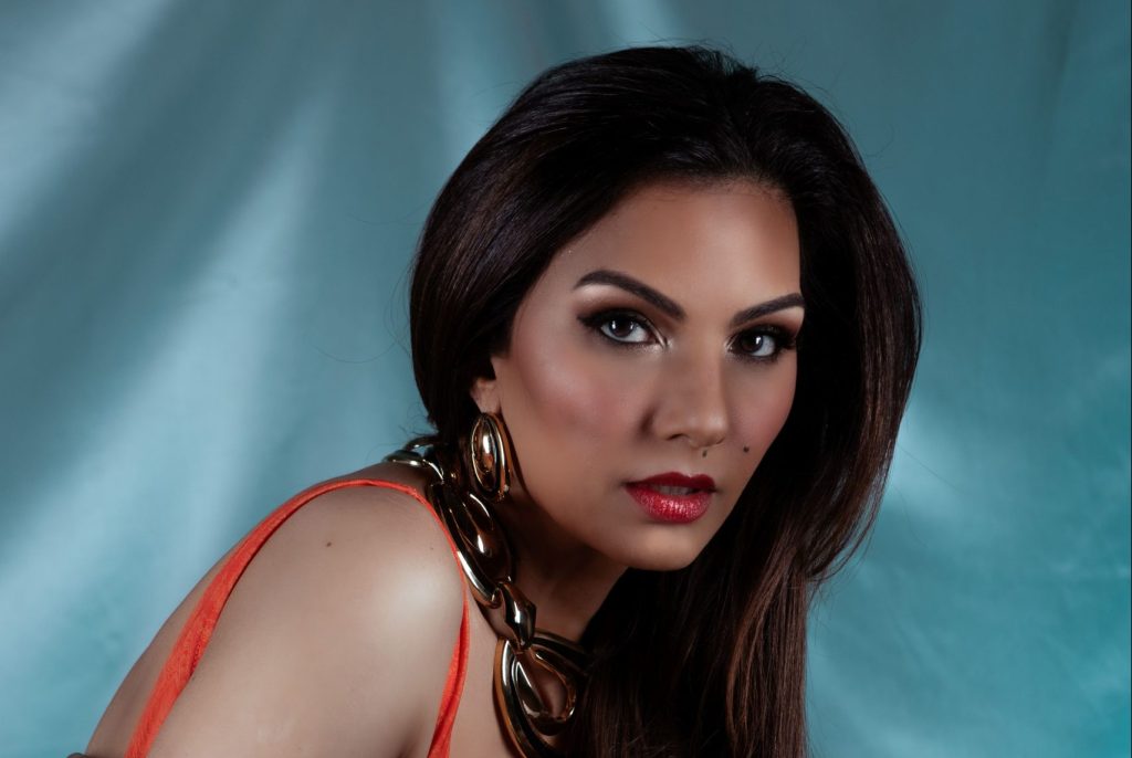 Glamorous, classy and high-on-style Somy Ali! - Latest News, Breaking ...