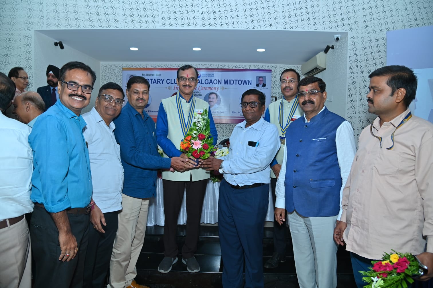 Rotarian Mr. Rajendra N Kulkarni plans 500 Free Kidney Stone surgeries ...