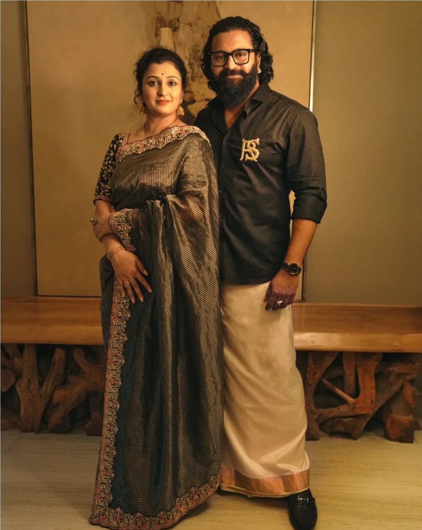 ‘Kantara’ star Rishab Shetty and Pragathi Shetty say, “Radiant in Black ...